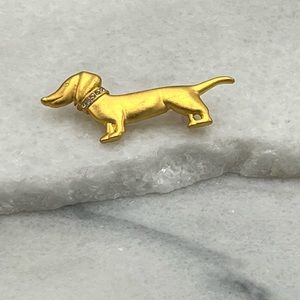 Jewelry | Nwot Gold Daschund Dog With Crystal Collar Brooch Pin | Poshmark